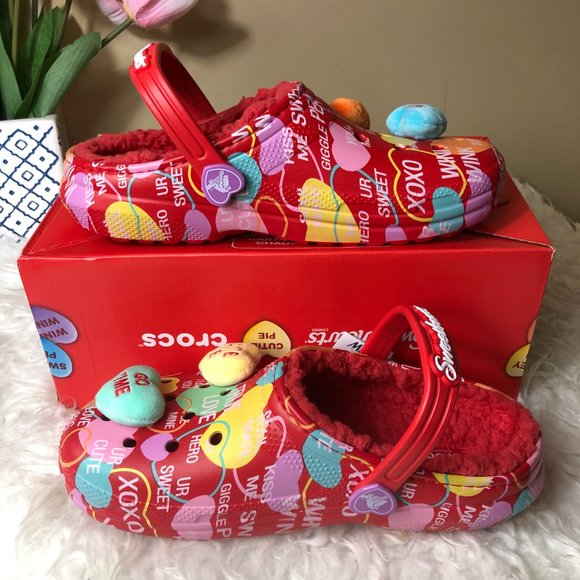 CROCS | Shoes | Crocs Sweethearts Valentine Limited Edition Size 5 ...